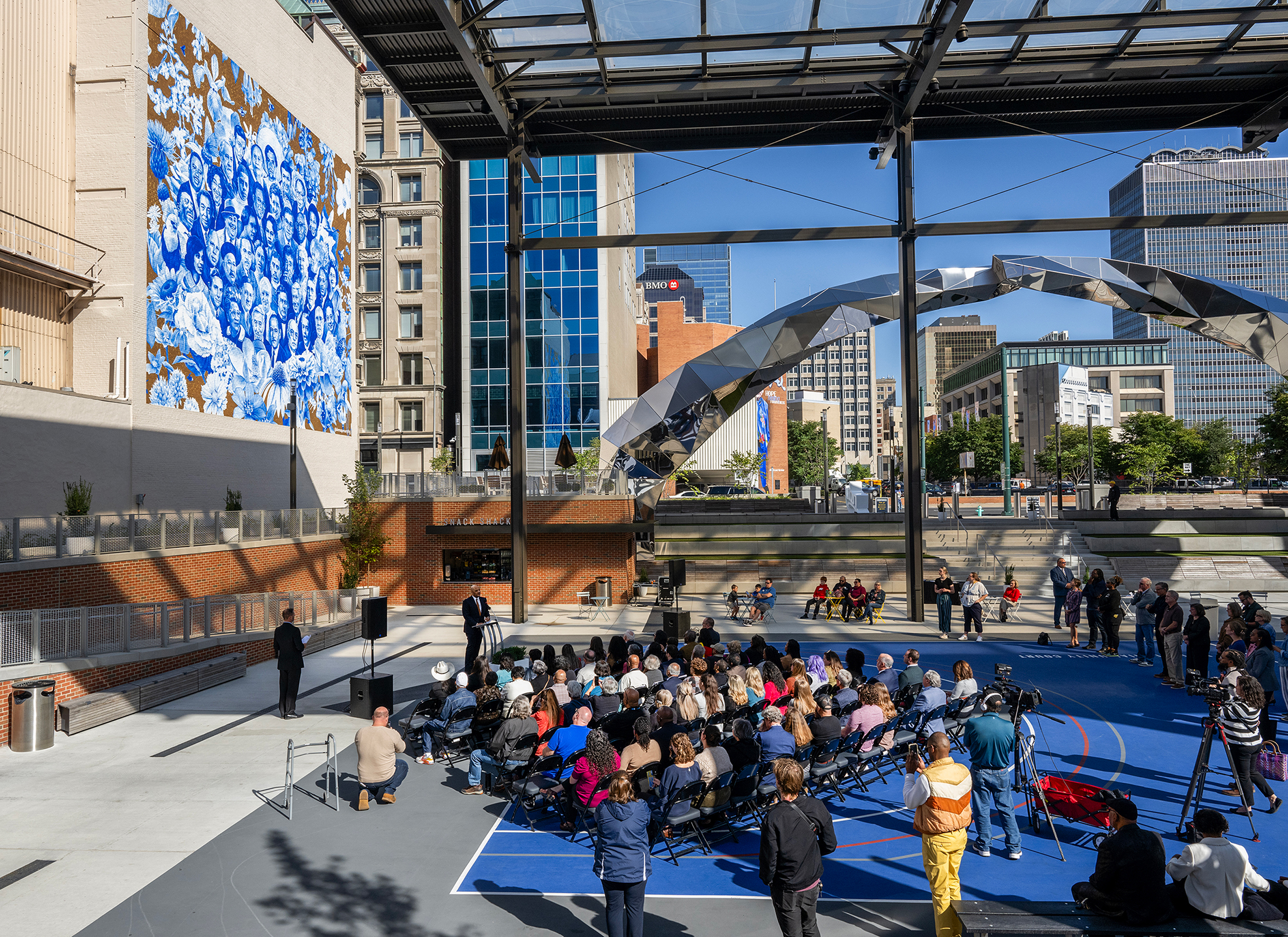 Bicentennial Unity Plaza Mural - Indy Arts Council